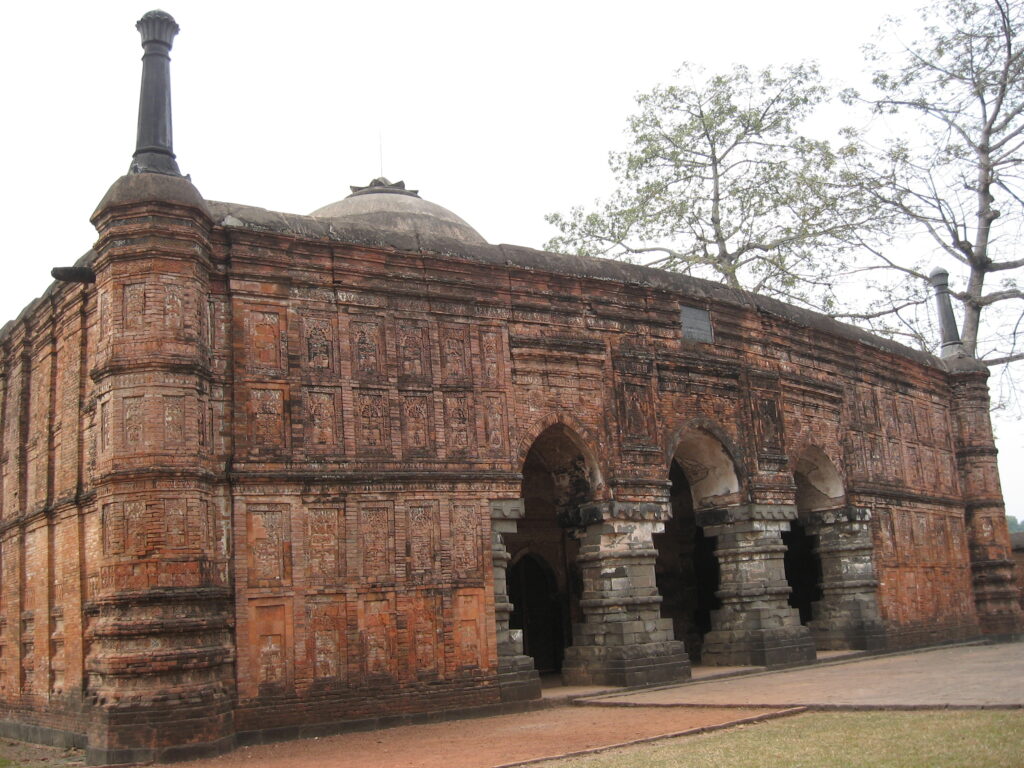 Qadam Rasul Mosque islamic architecture ইসলামি স্থাপত্যে মিশলো বাংলার ...