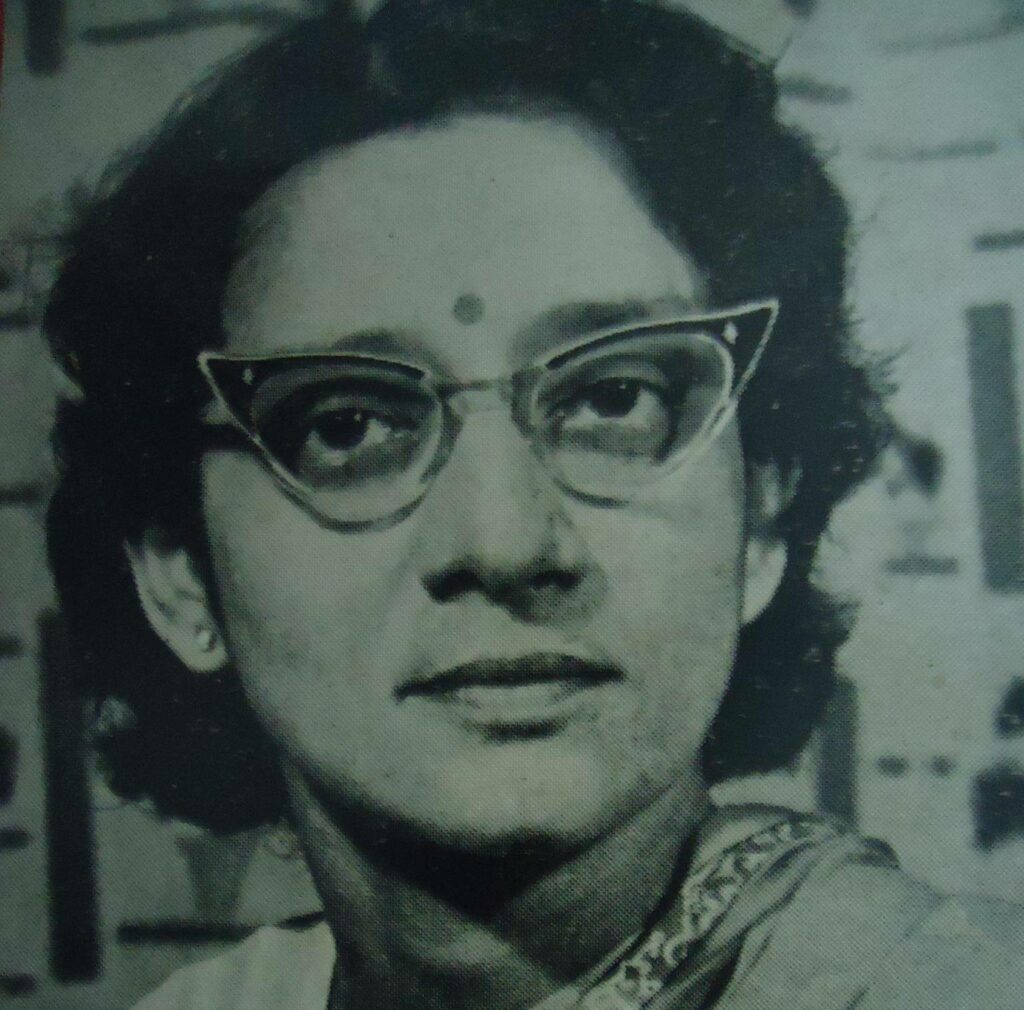 memoir on music legend Suchitra Mitra জীবন থেকে জীবনে